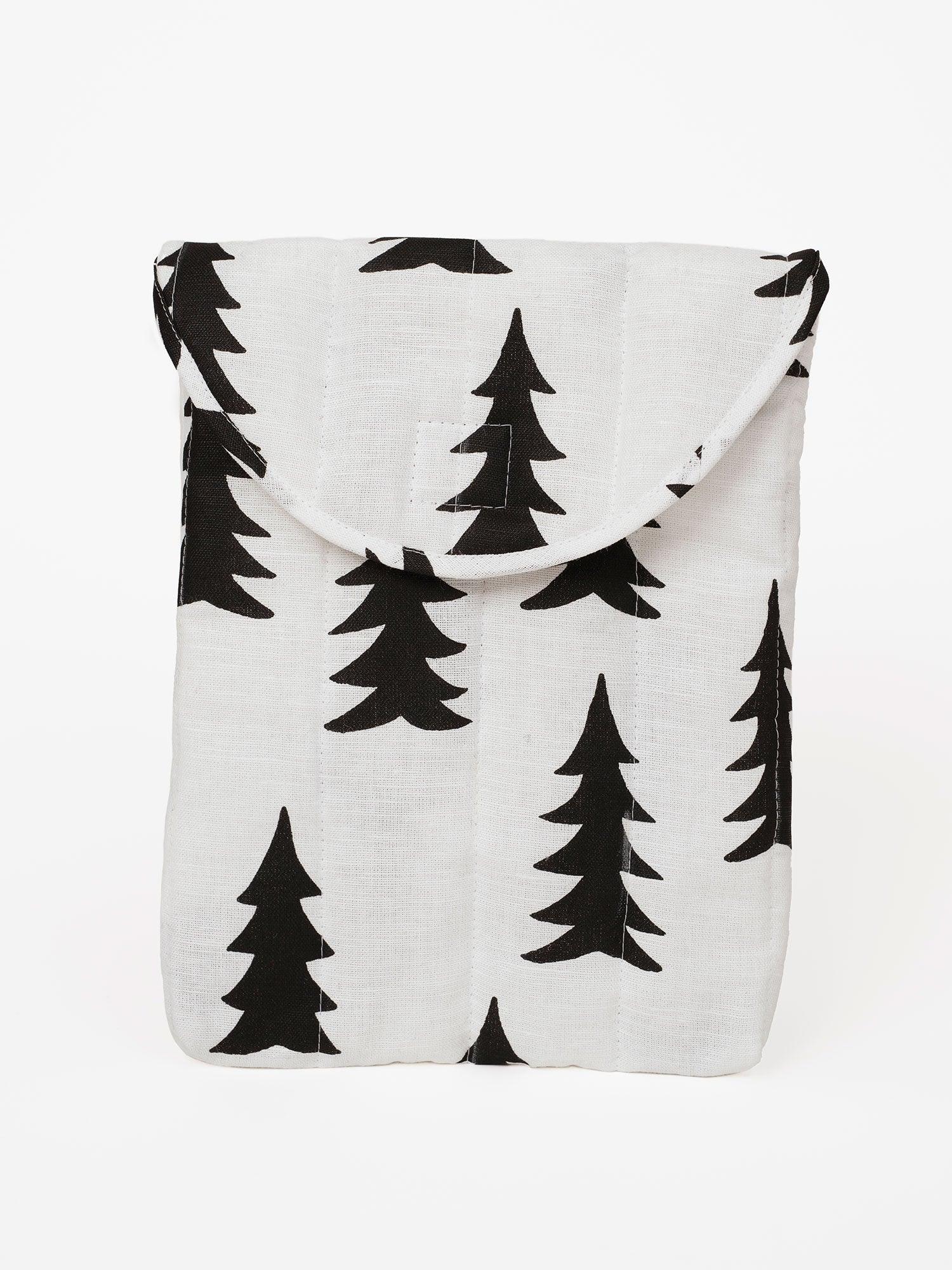 FREE PADDED CASE PATTERN– The Assembly Line shop